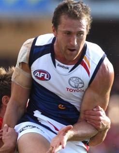 Hot Crows fly past Suns