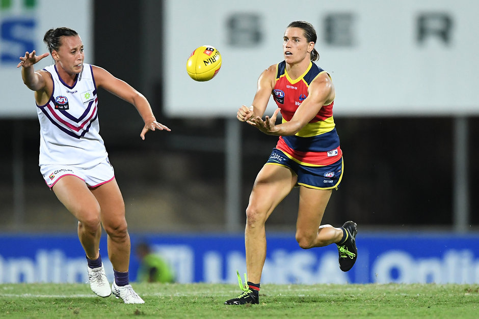 AFLW: Crows defender Chelsea Randall cleared for Preliminary Final