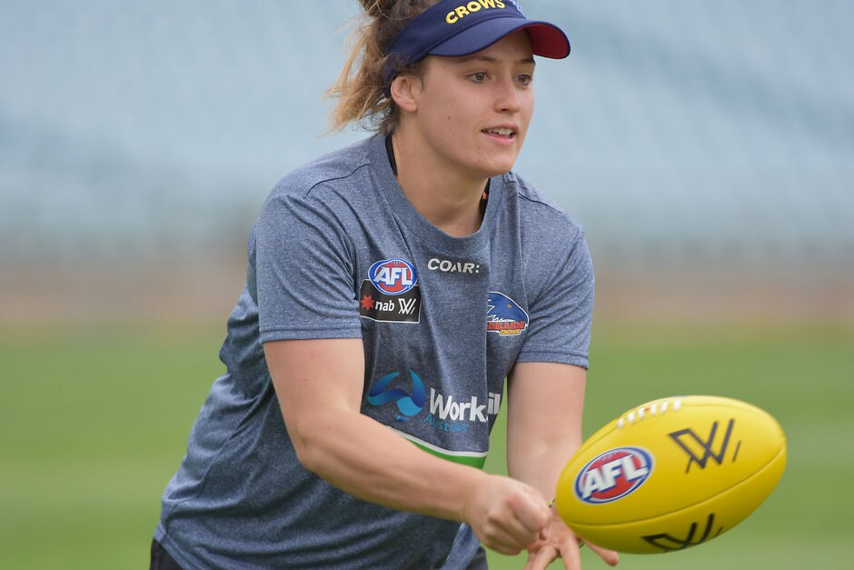 CROWfiles: Georgia Bevan