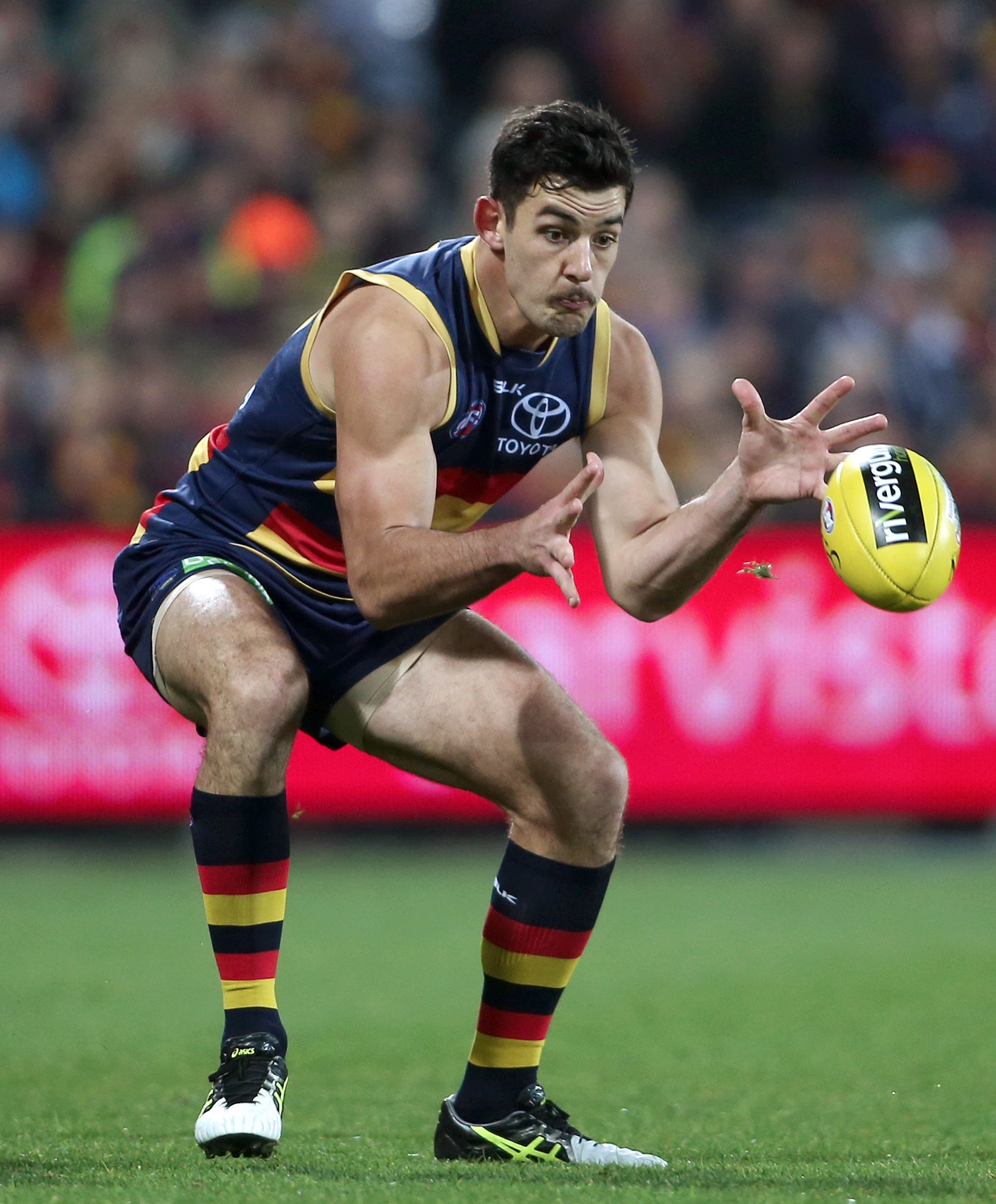 Tex talks on The Crows Show