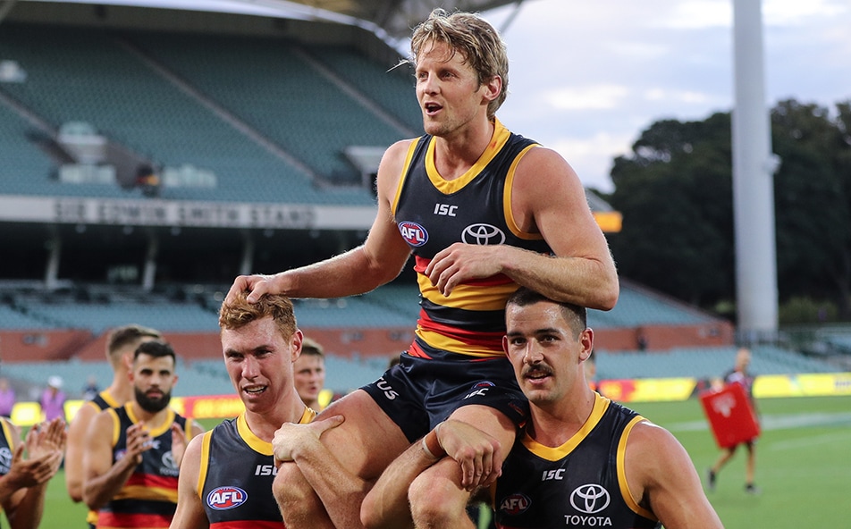 I love you guys: Sloane says thanks after game 200