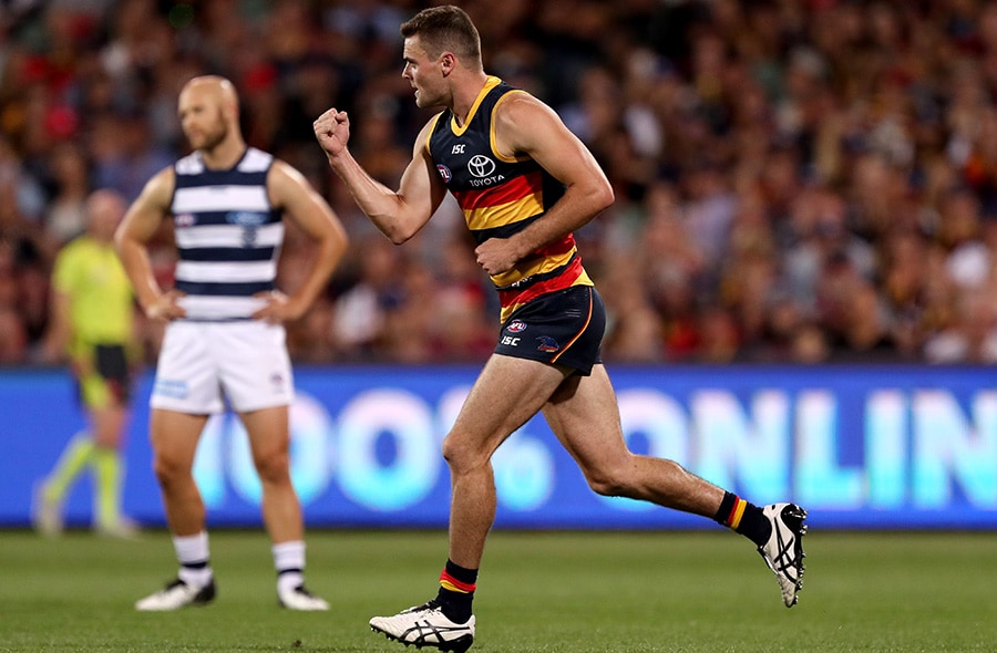 Taylor Walker “doesn’t know how” Brad Crouch still has a girlfriend