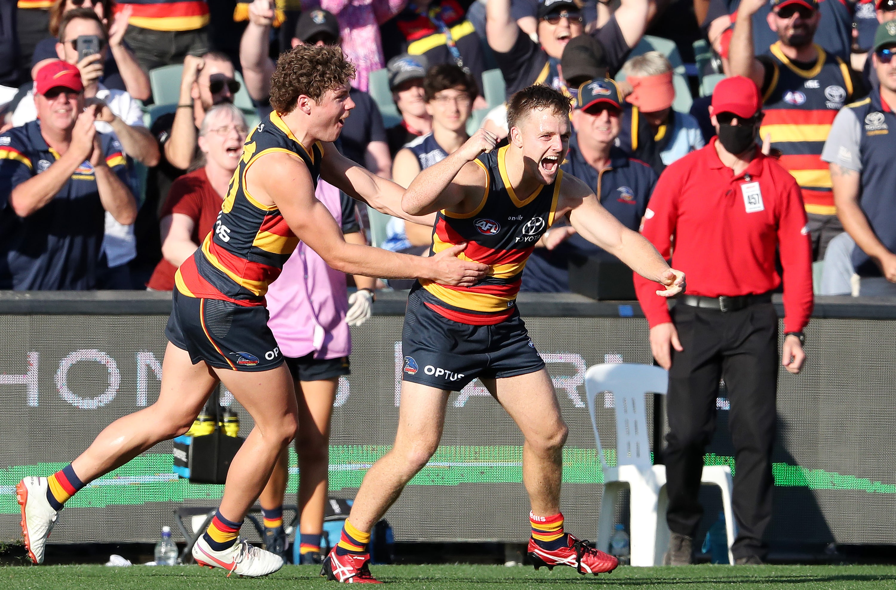 Match report: Crows topple Cats in thrilling season opener
