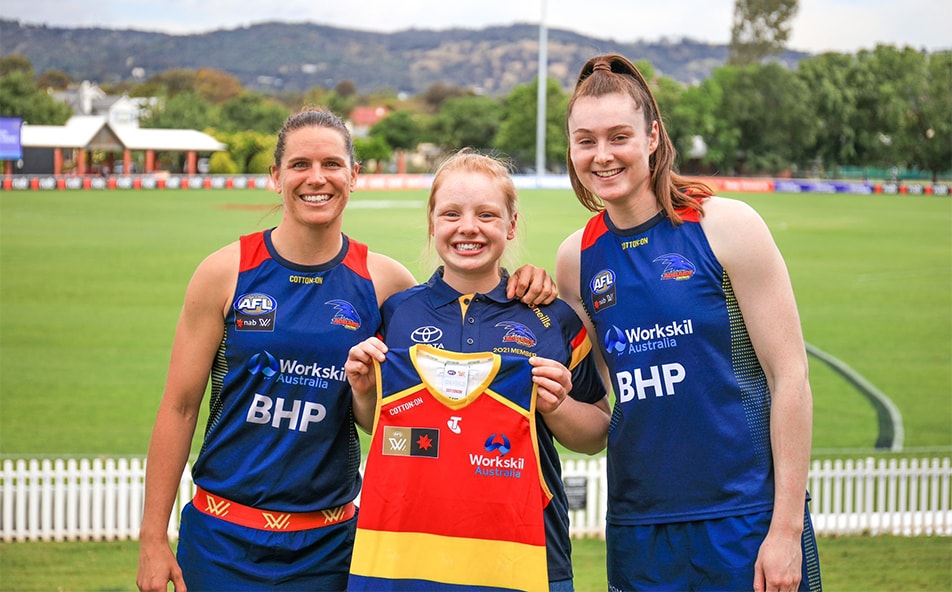 AFLW: Inspirational fan to lead out Crows in semi final