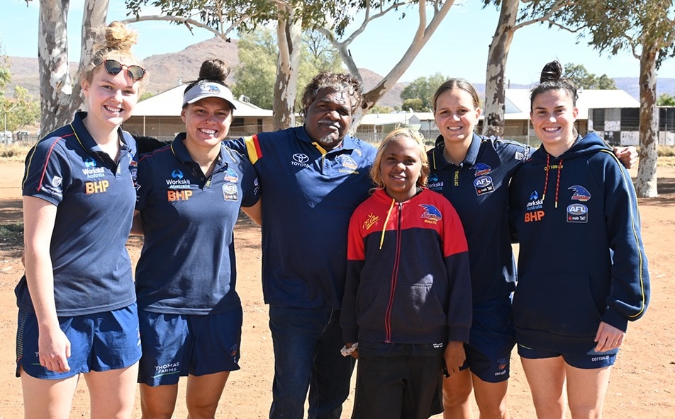 Crows AFLW stars visit APY Lands