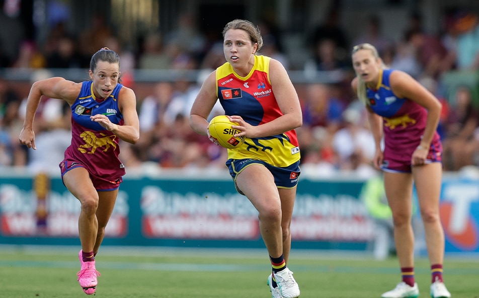 AFLW: Key defender reveals reasons behind re-signing