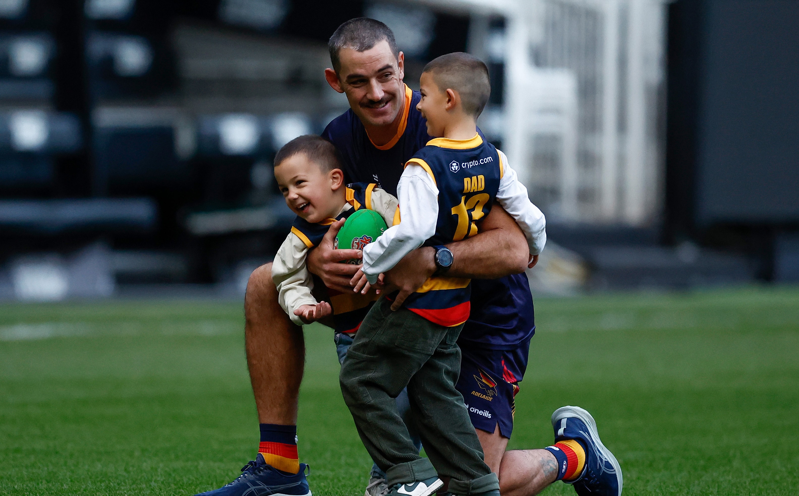 Walker boys stitch-up Dad before Showdown