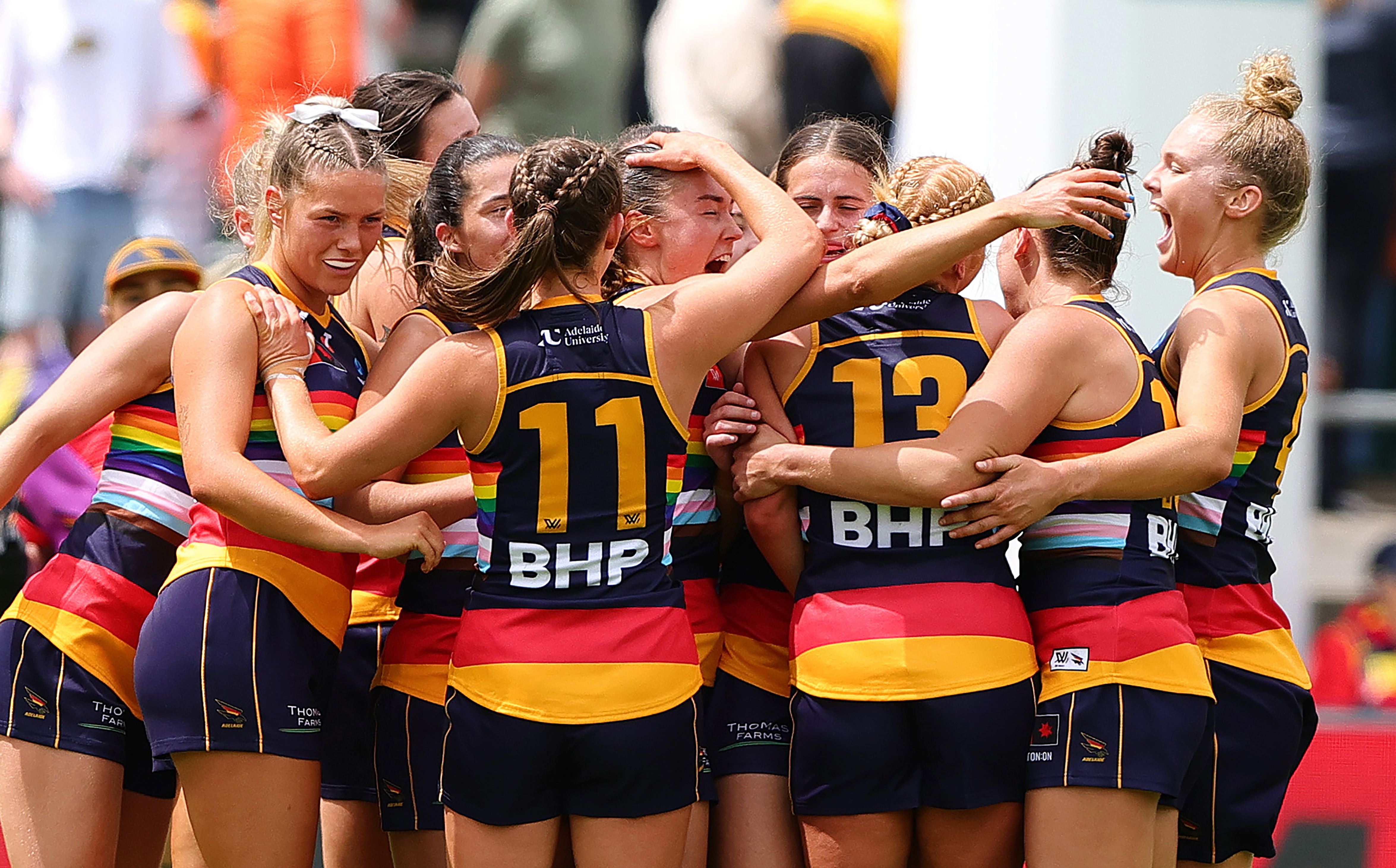 AFLW: Crows secure bounce back win against Eagles