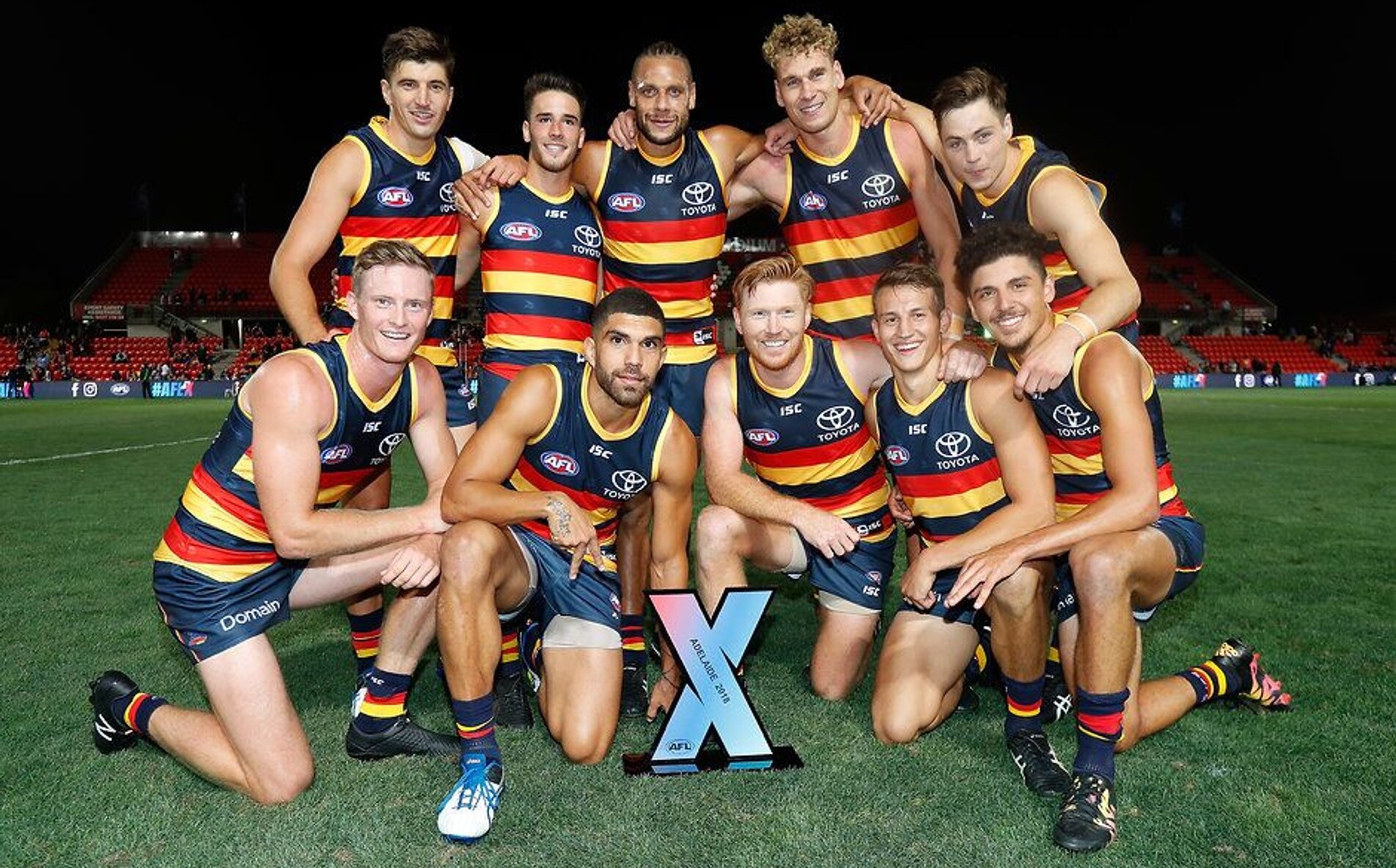 Universal Love - Great images from the history of the Adelaide Football ...