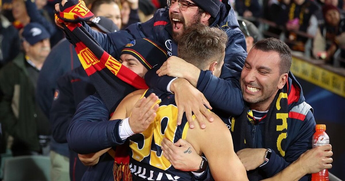 Tom Doedee signs on for two more years