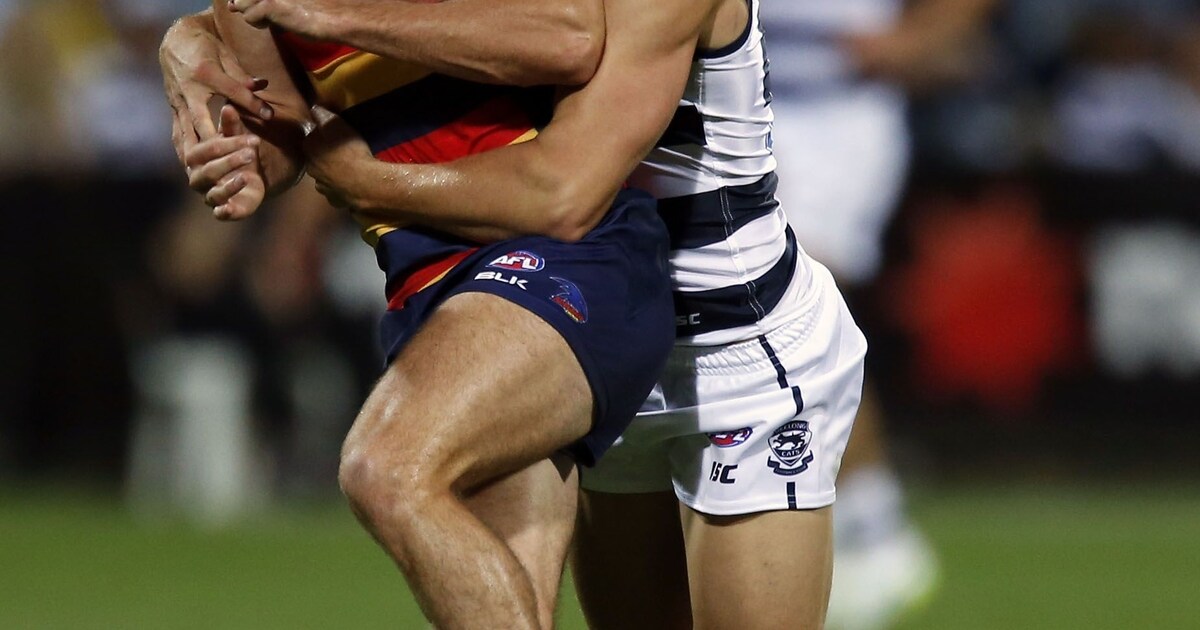 Crouch has foot surgery