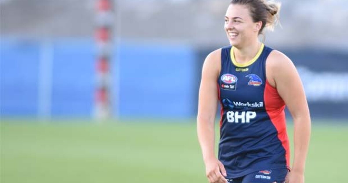 AFLW: Marinoff celebrates her ‘birthday week’ at first training