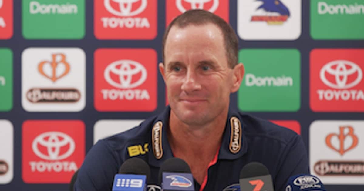 Coach cools Crouch comeback