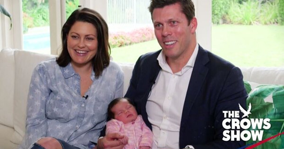 Crows Show: Behind the lens