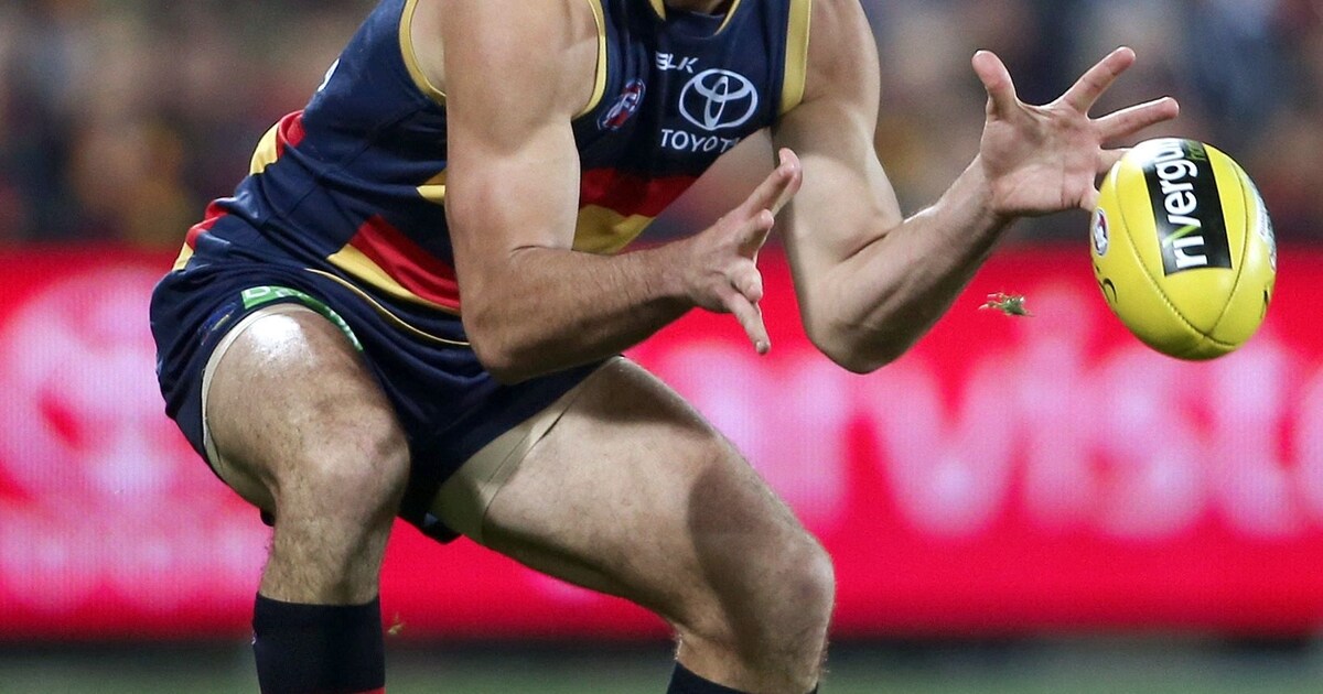 Tex talks on The Crows Show