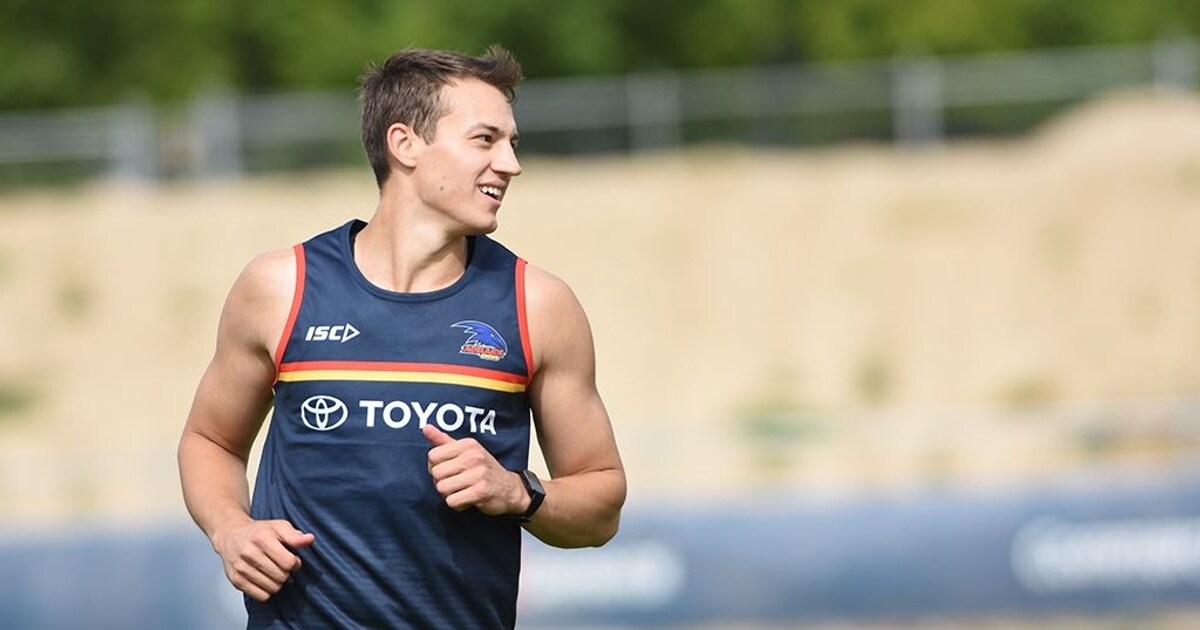 Adelaide Crows defender Tom Doedee returns to group training