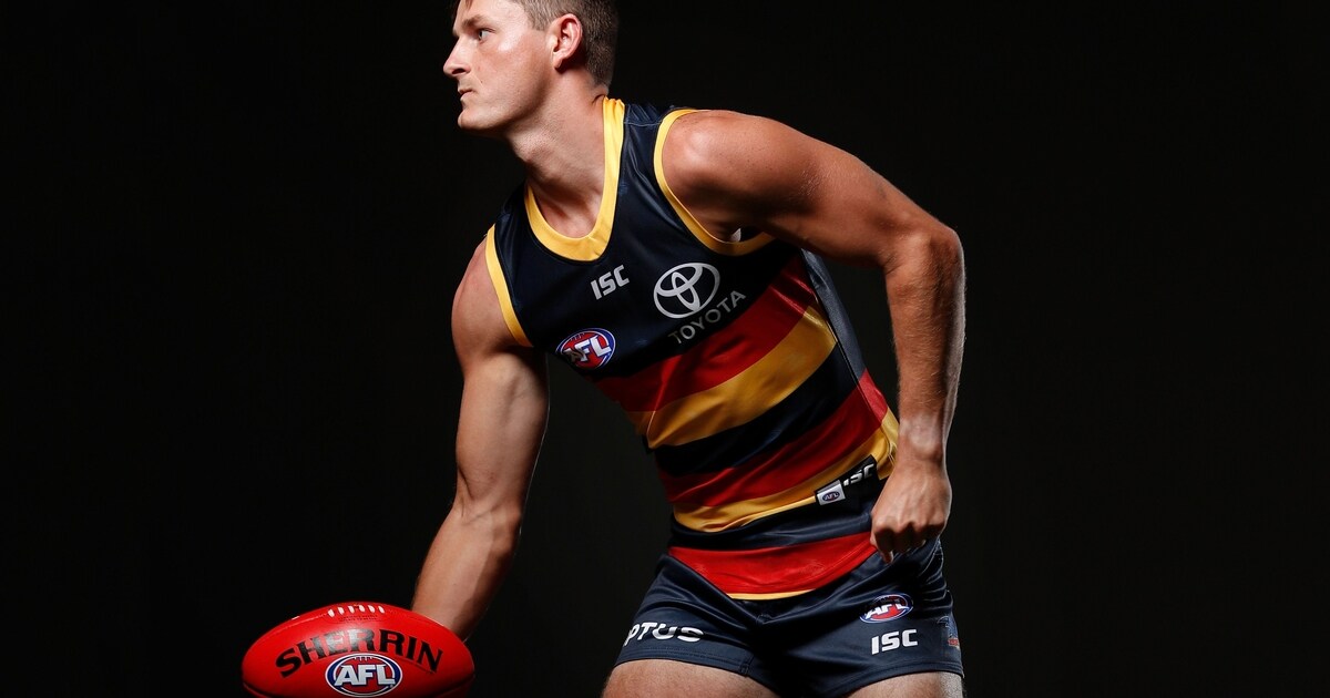 Crouch returns to senior side