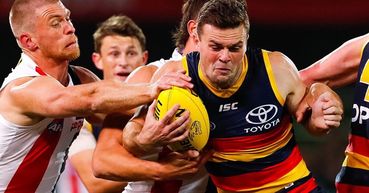 Crouch's comeback hits snag after home mishap