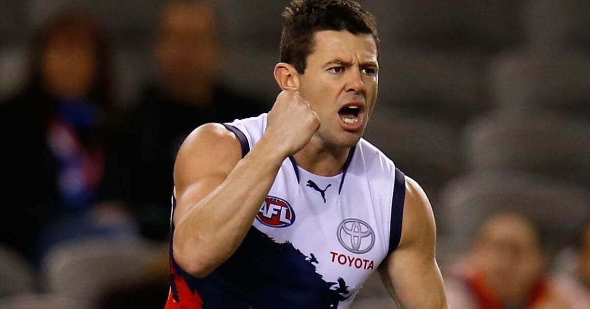 Ian Callinan’s match day “honour” in Tasmania