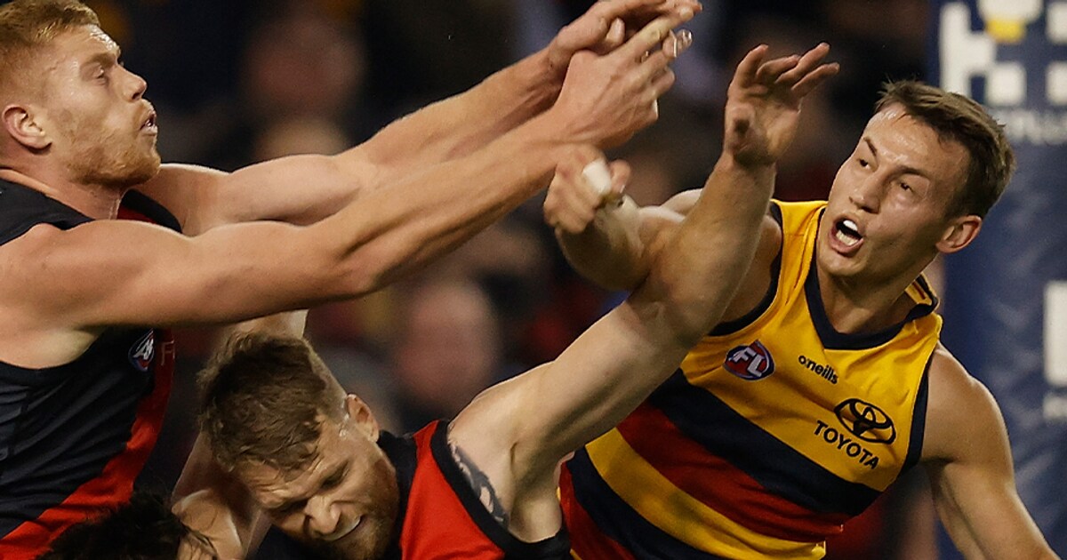 Walker’s cheeky advice for Tom Doedee