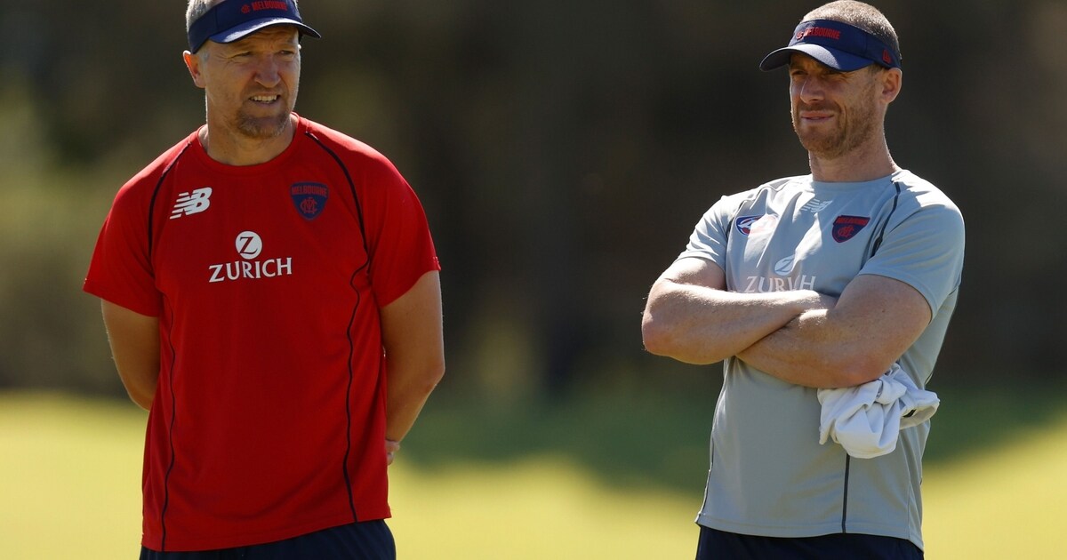 Darren Burgess to join Crows