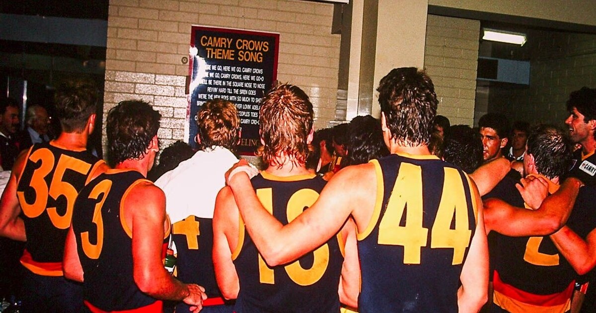 Behind the photo: the Camry Crows theme song