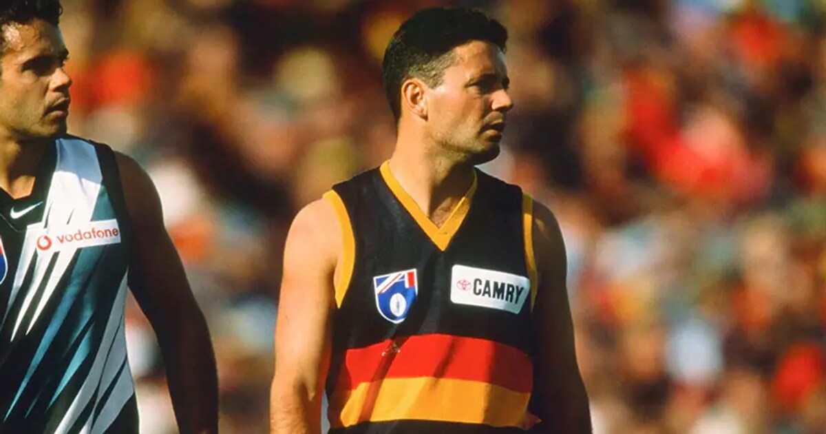 Bond: From missing a Grand Final to starring in Crows '97 flag