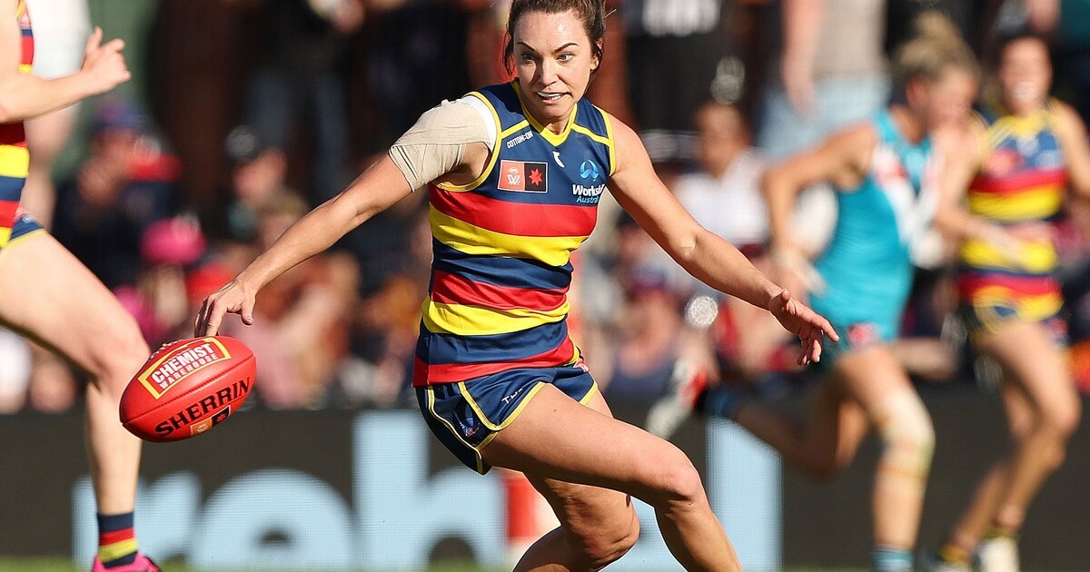 Crows taking it “one quarter a time”: Kelly